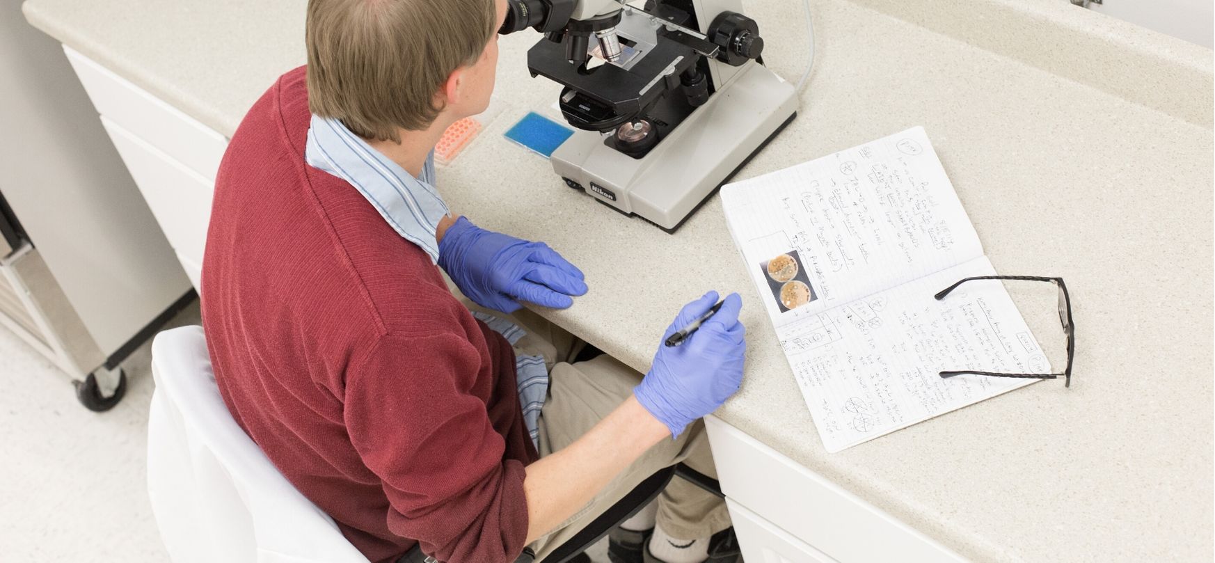 15 Laboratory Notebook Tips to Help with your Research Manuscript | GoldBio